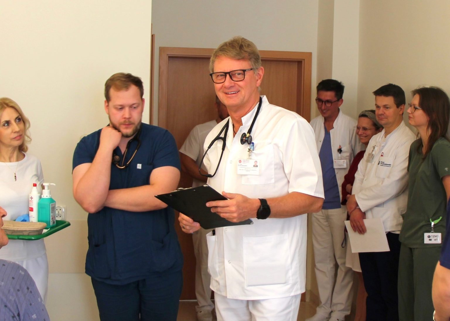 Oddział Kliniczny Chirurgii Klatki Piersiowej i Nowotworów - Centrum ... Oddział Kliniczny Chirurgii Klatki Piersiowej i Nowotworów - Centrum ...